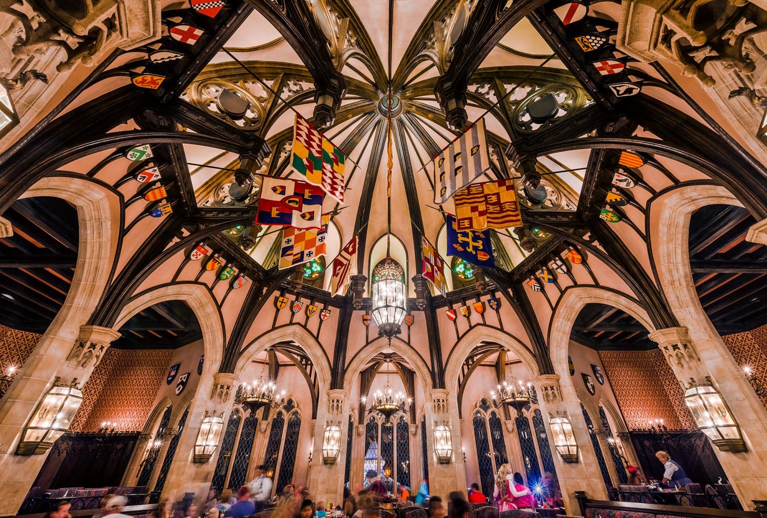 Castelo da Disney: Por dentro da icônica atração do parque