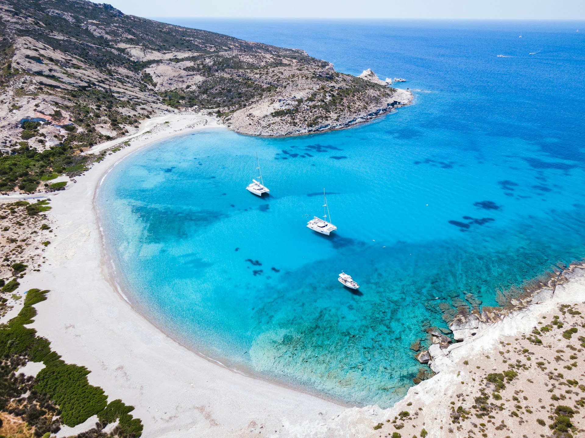 O que fazer na Ilha de Milos: As 12 atrações + imperdíveis!