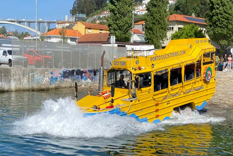 Tour de ônibus anfíbio pelo Porto: Curta um passeio único!